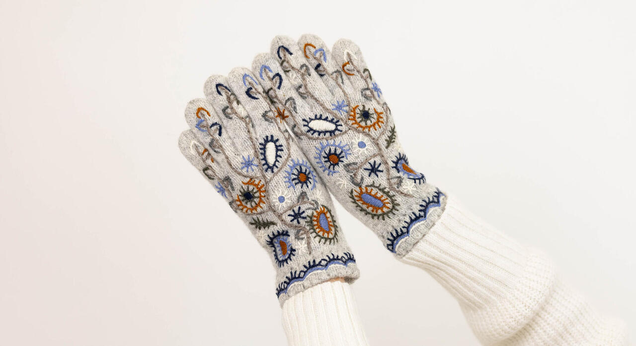 Naiste kindad - villased sõrmikud "Elupuu" | Murese.ee